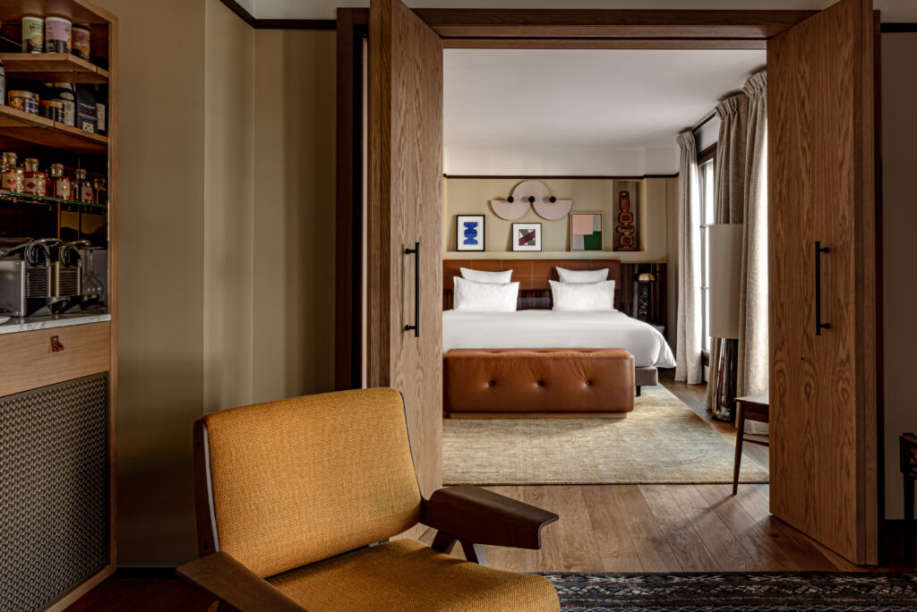 Step into Nostalgic Elegance: Hotel Norman Paris - The Raven Reports